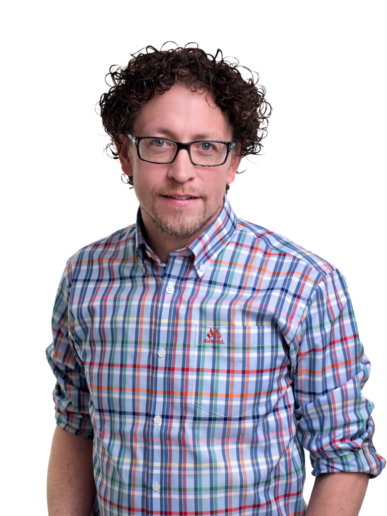 Arkitekt Henning - Restaurering av gamle hus med tre lidenskap