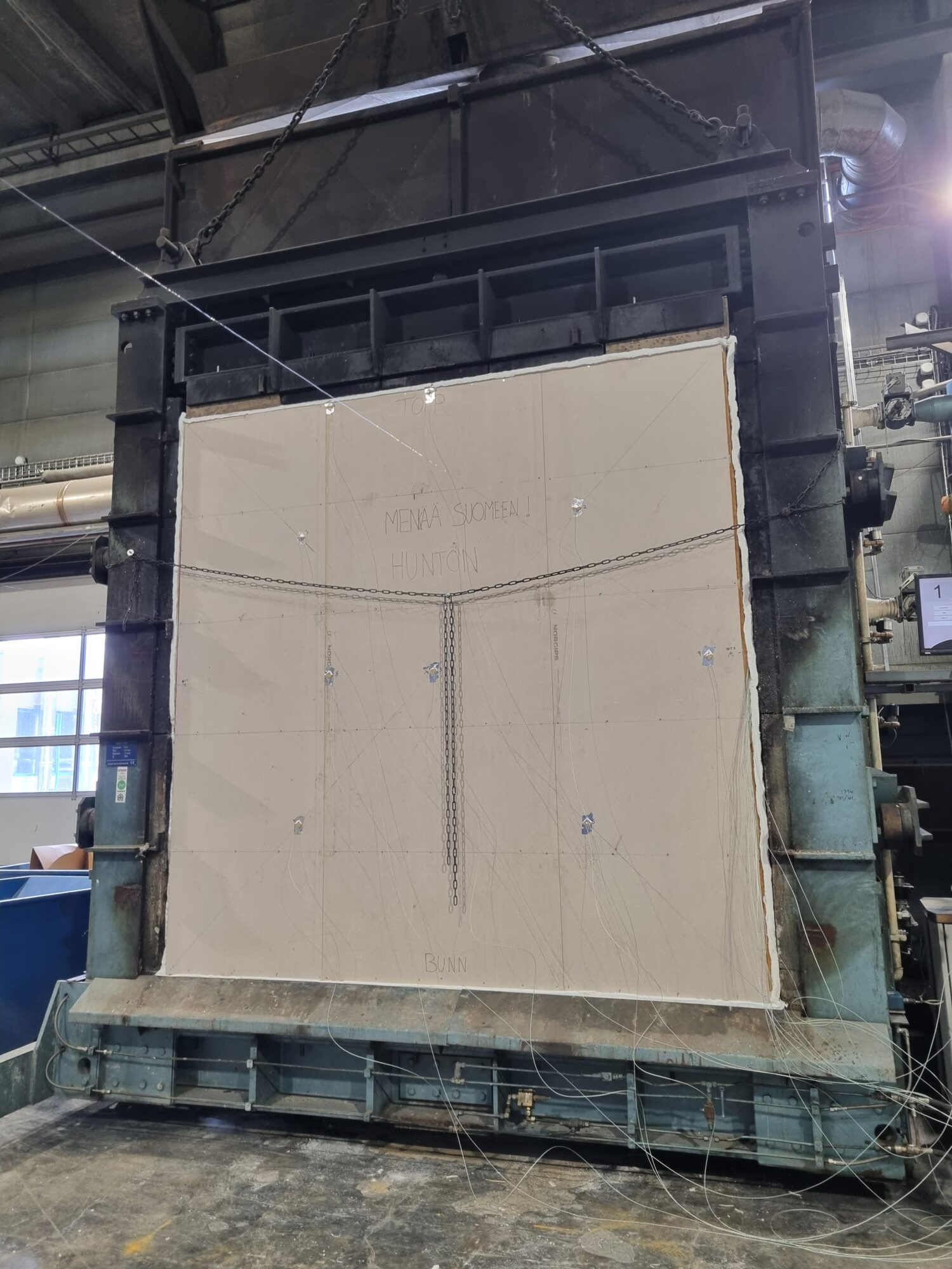 Huntons trefiberisolasjon har klart branntest REI90 - Hunton Fiber